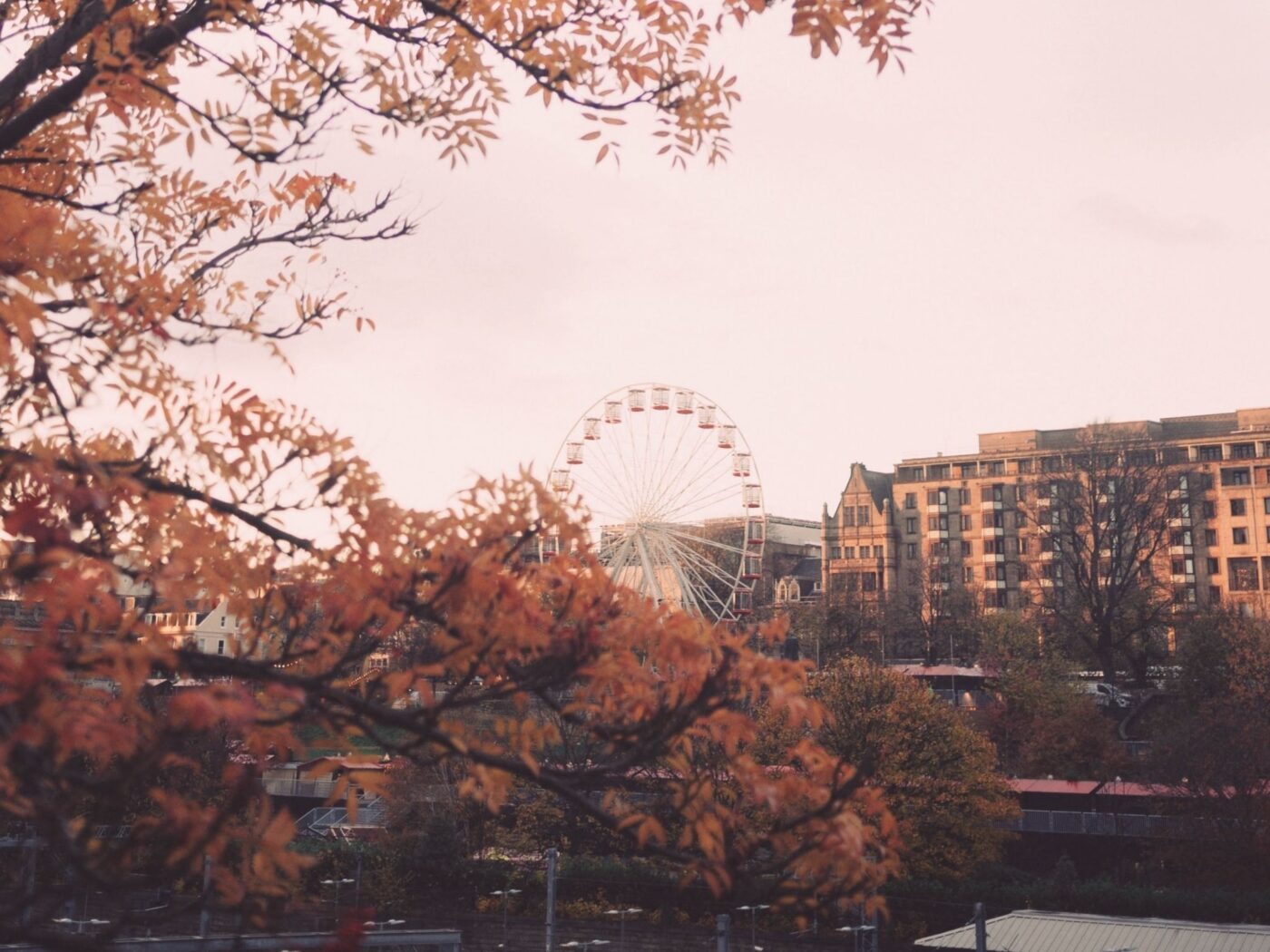 6 Reasons to Visit the UK in Autumn